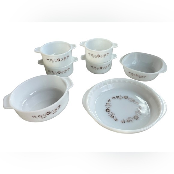 Pyrex | Kitchen | Vintage Pyrorey 7 Pc Dynaware Serving Casserole ...